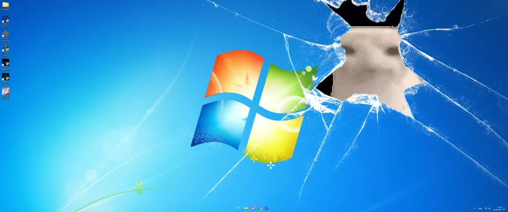 Живые обои Кот ест чипсы, Windows 7 скачать на VSThemes.org