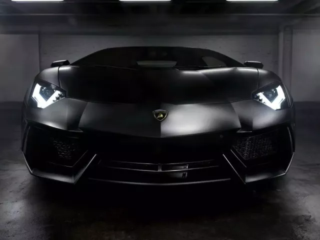 Themes with cars - TOP 10 files to personalize the Windows interface