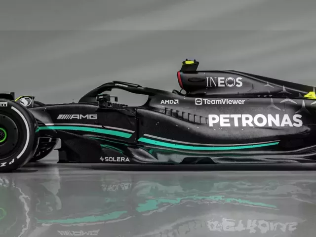 Live wallpaper Mercedes AMG Formula 1 download on VSThemes.org